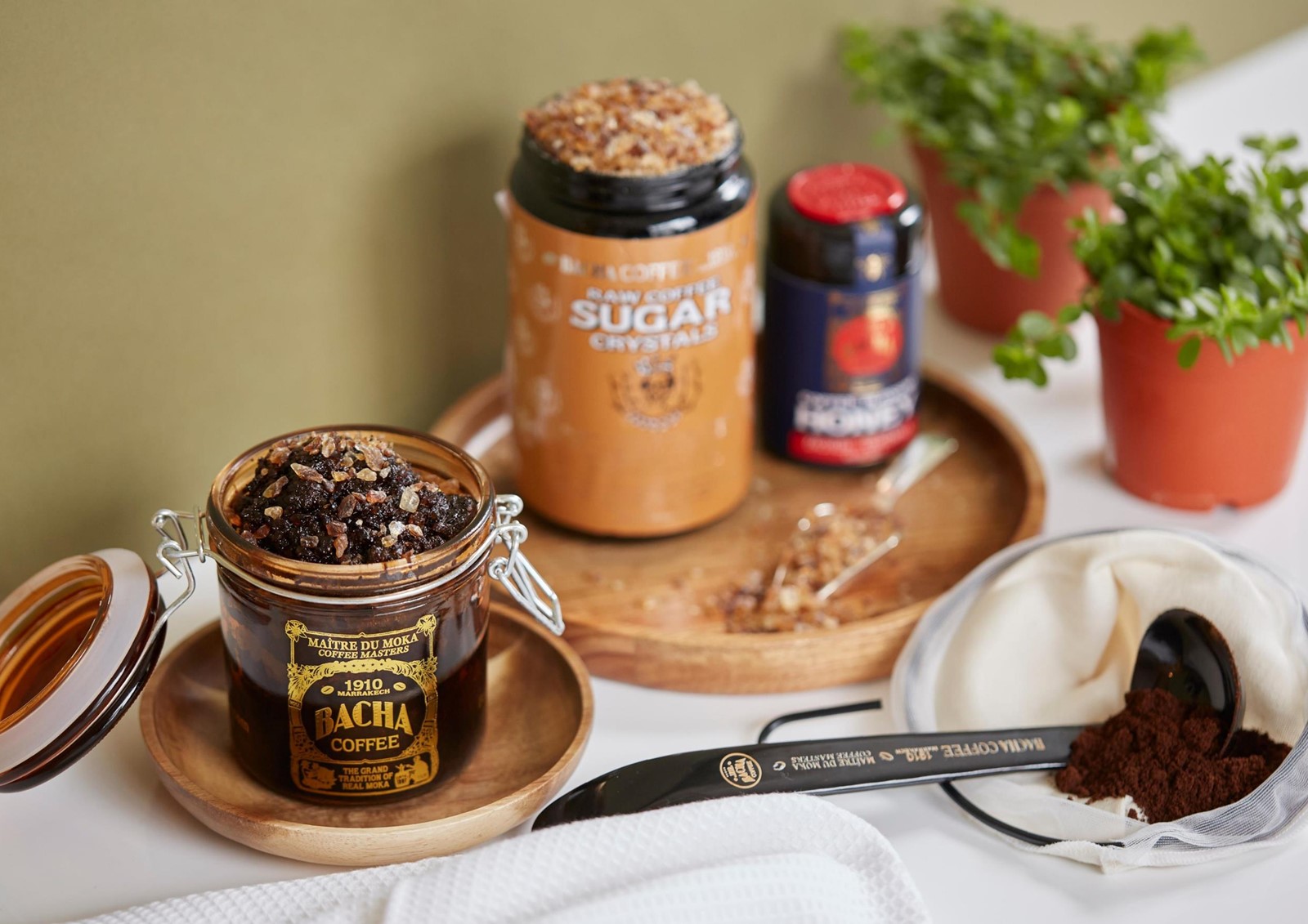 5 Ways to Reuse Old Coffee Grounds